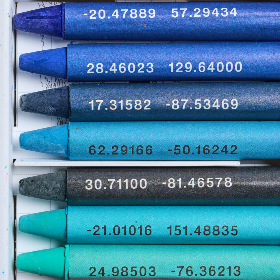 Crayons – 12 unnamed colors - Japan House London